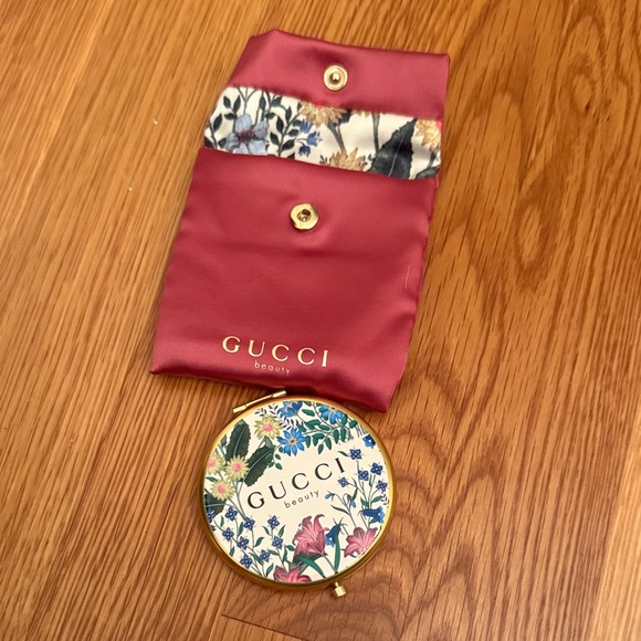 Gucci | Accessories | Gucci Compact Mirror | Poshmark